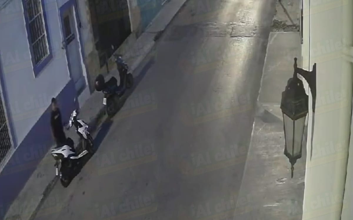 Captan a ratero llevándose una moto estacionada en el centro de Mérida ...